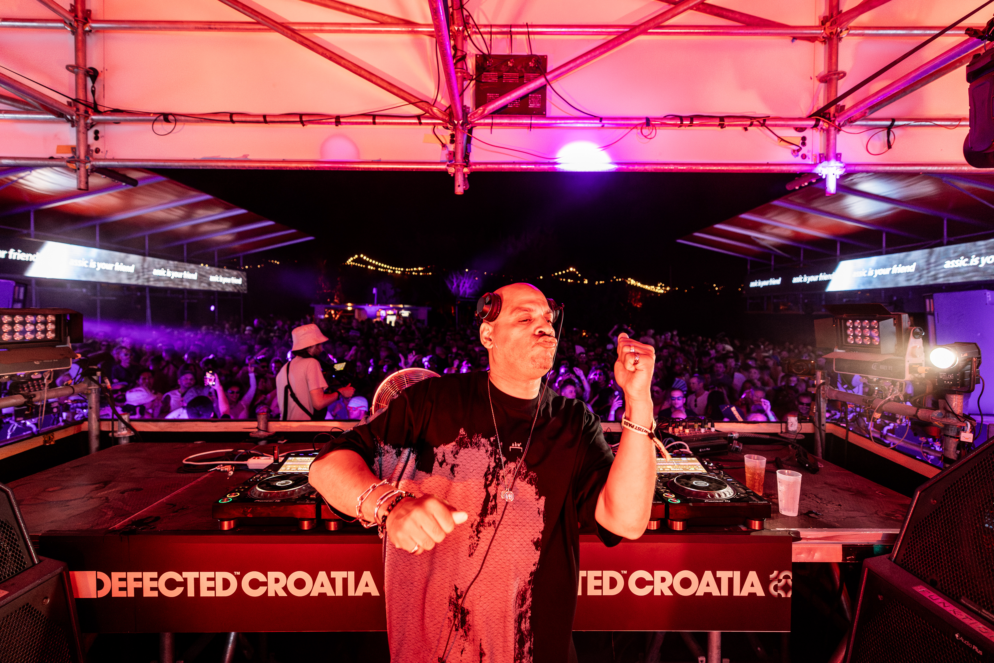 Stages | Defected Croatia