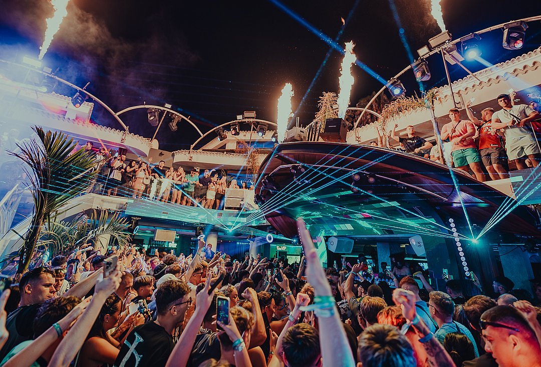 Cru 2 Tenerife 2026 - Sun, Sea & Bassline