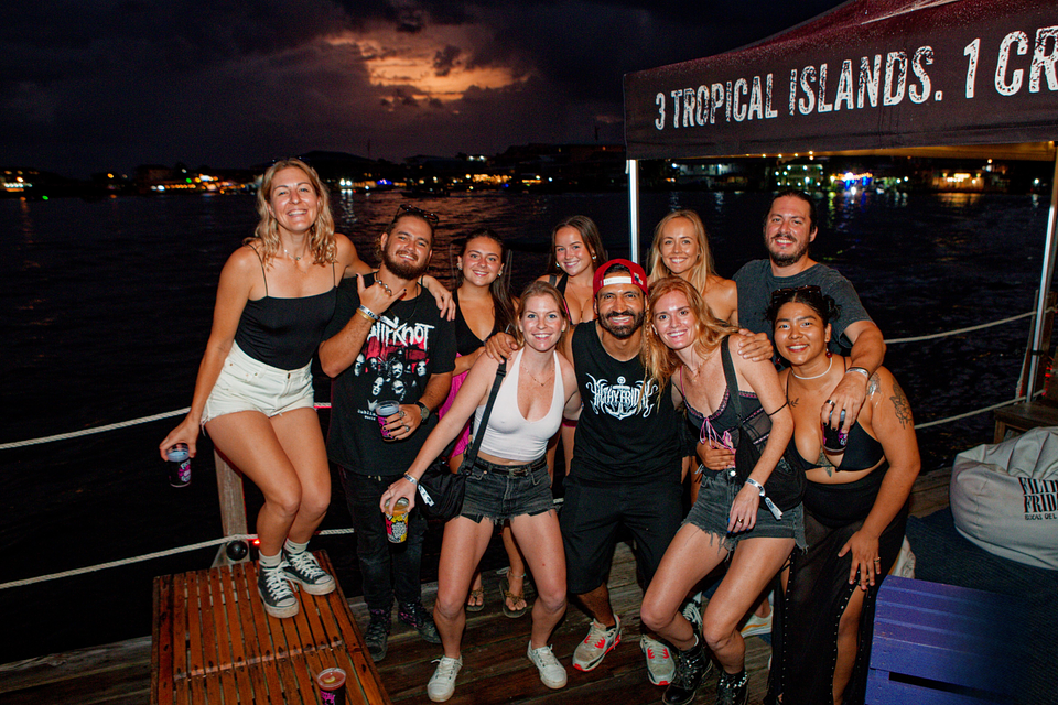 FILTHY FRIDAY, BOCAS DEL TORO, PANAMA- 1 CRAZY PARTY IN PARADISE!