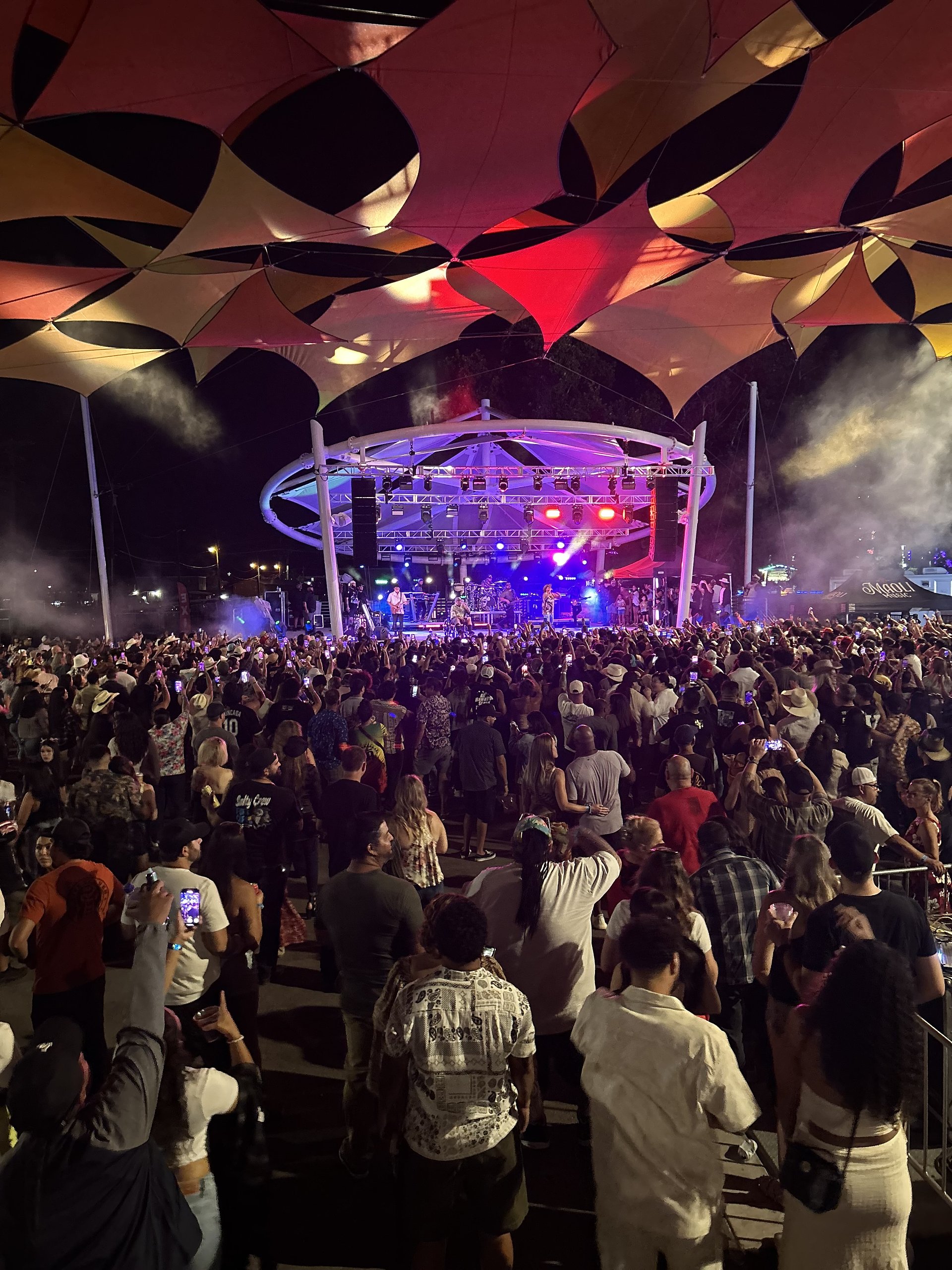 Glow Plaza | J Resort, Reno NV