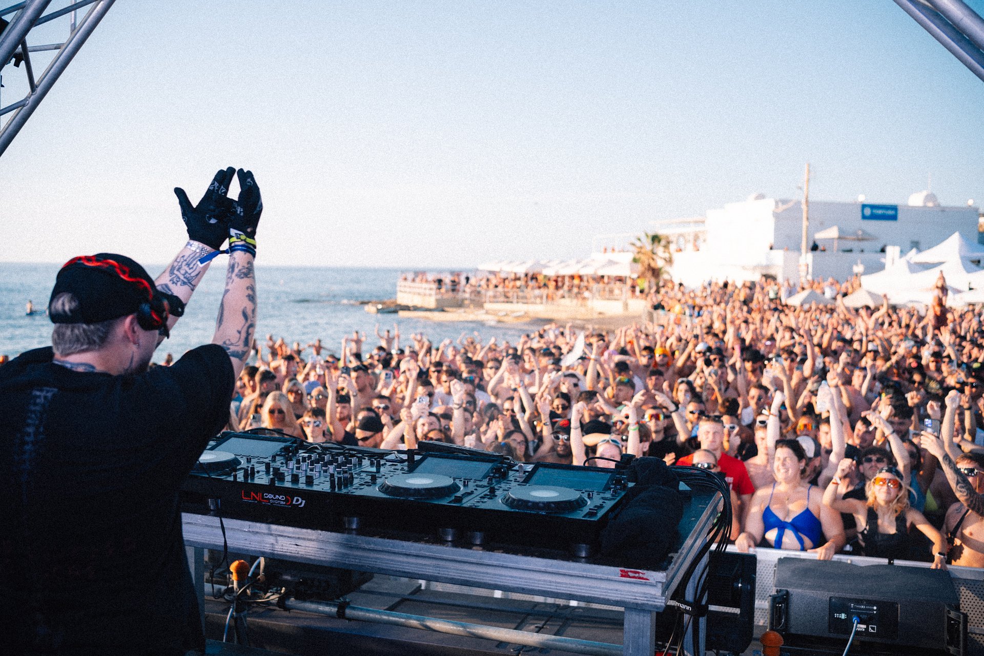 XXL TECHNO - presented by Teletech and The Warehouse Project